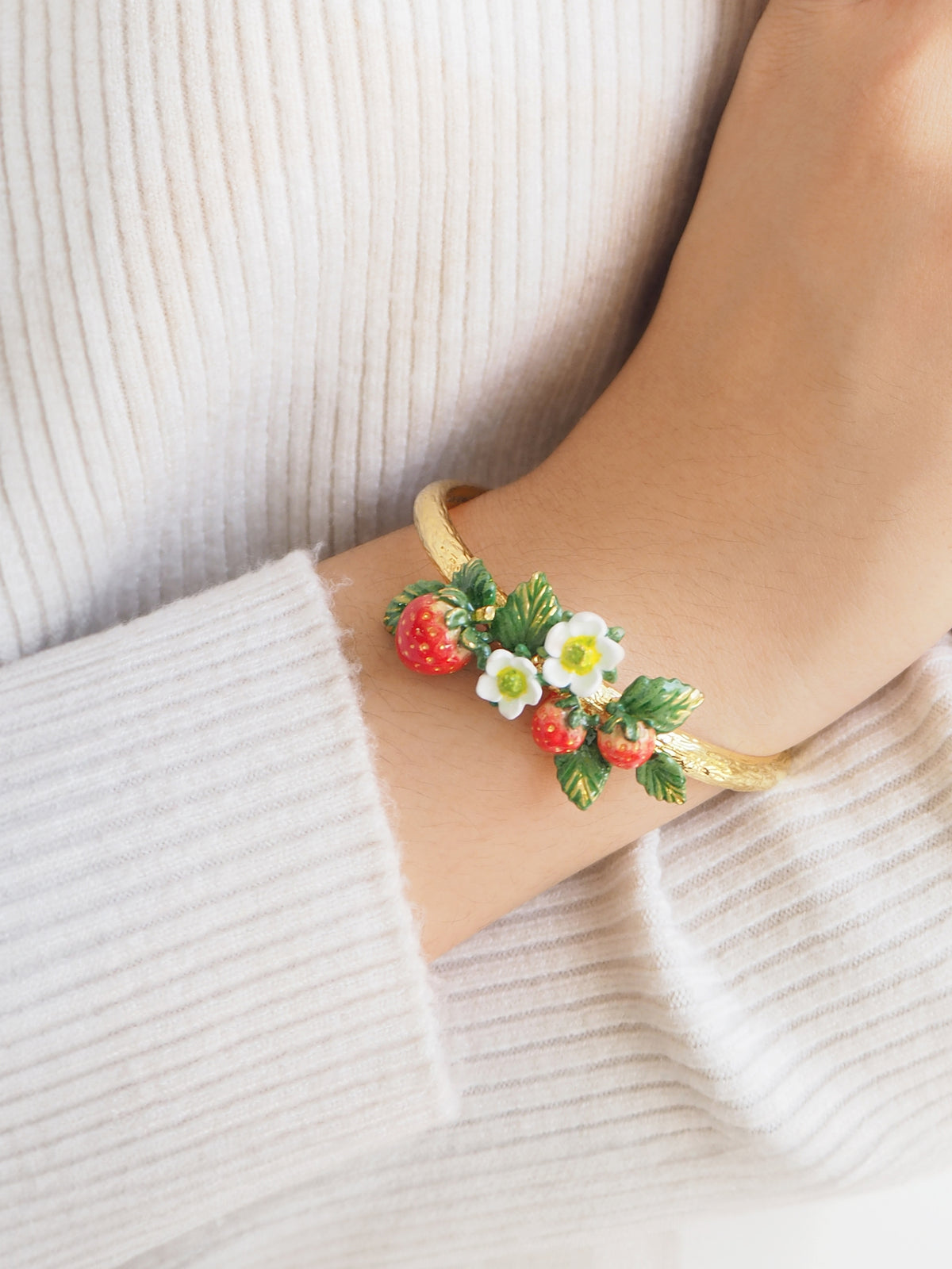 BANGLES