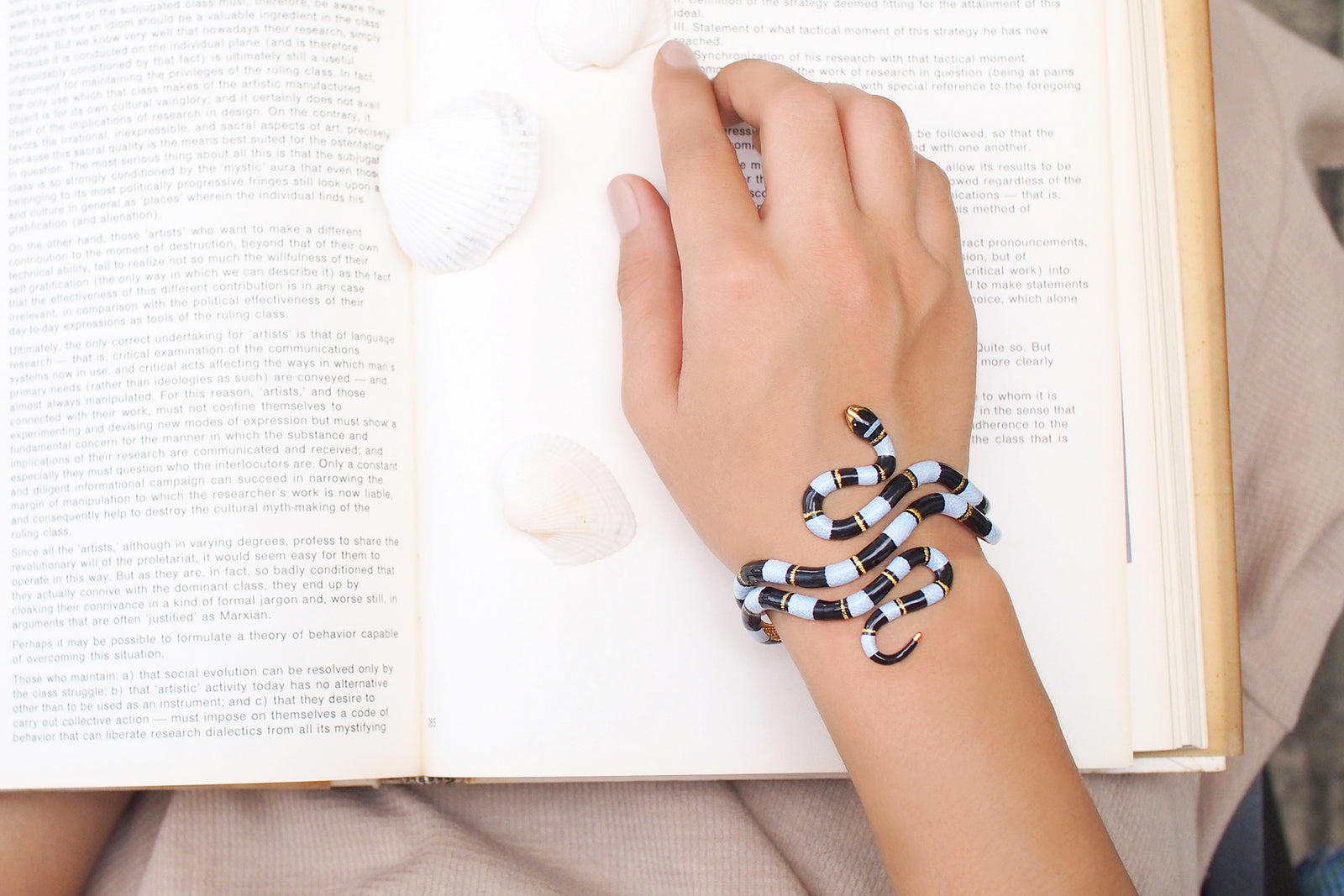 BANGLES